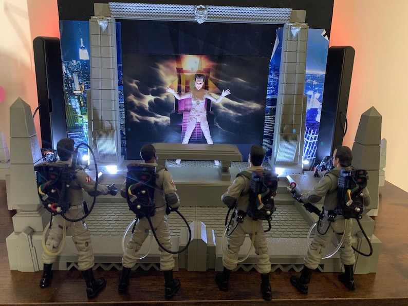 Temple of Gozer Diorama - Ghostbusters - Etsy