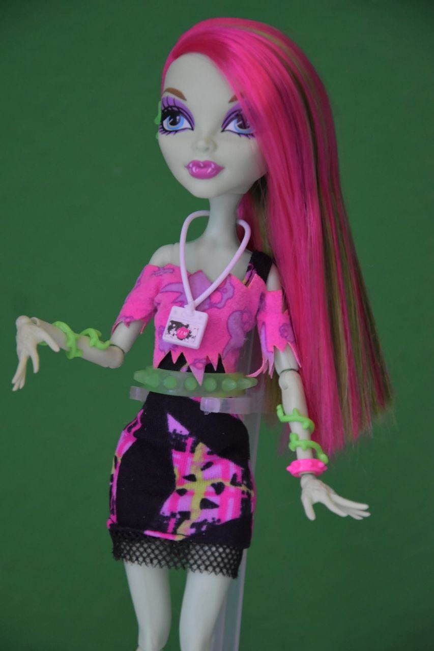 Monster High Venus Mcflytrap Music Festival - Etsy