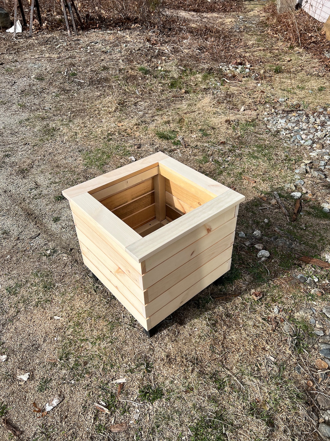 DIY Flower Planter Box Build Plan Farmhouse Easy Design Patio Planter ...