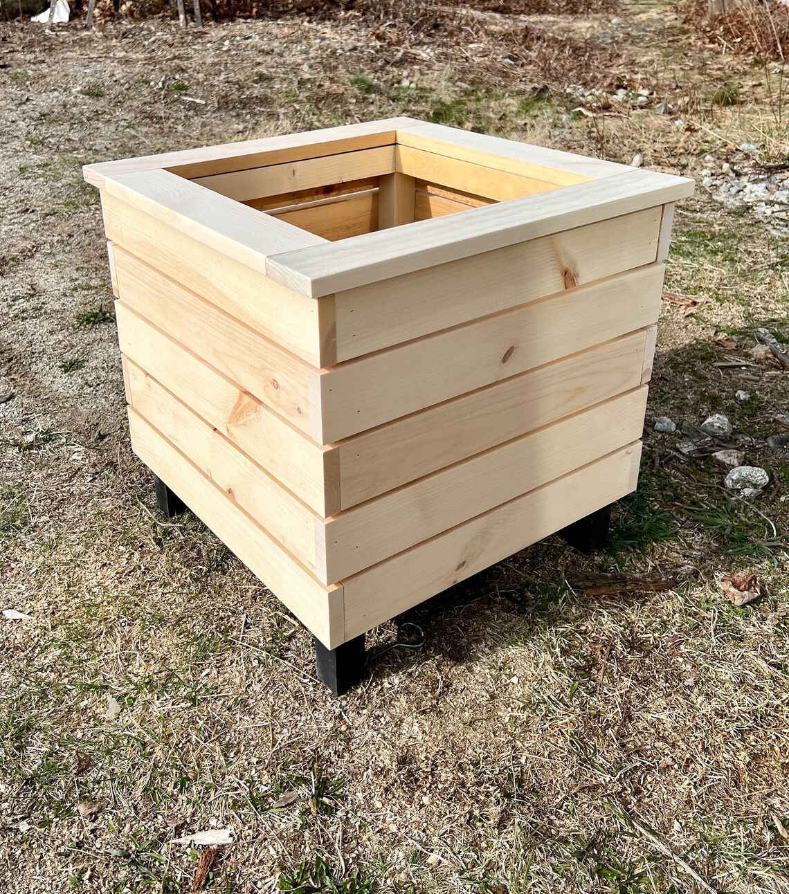 DIY Flower Planter Box Build Plan Farmhouse Easy Design Patio Planter ...