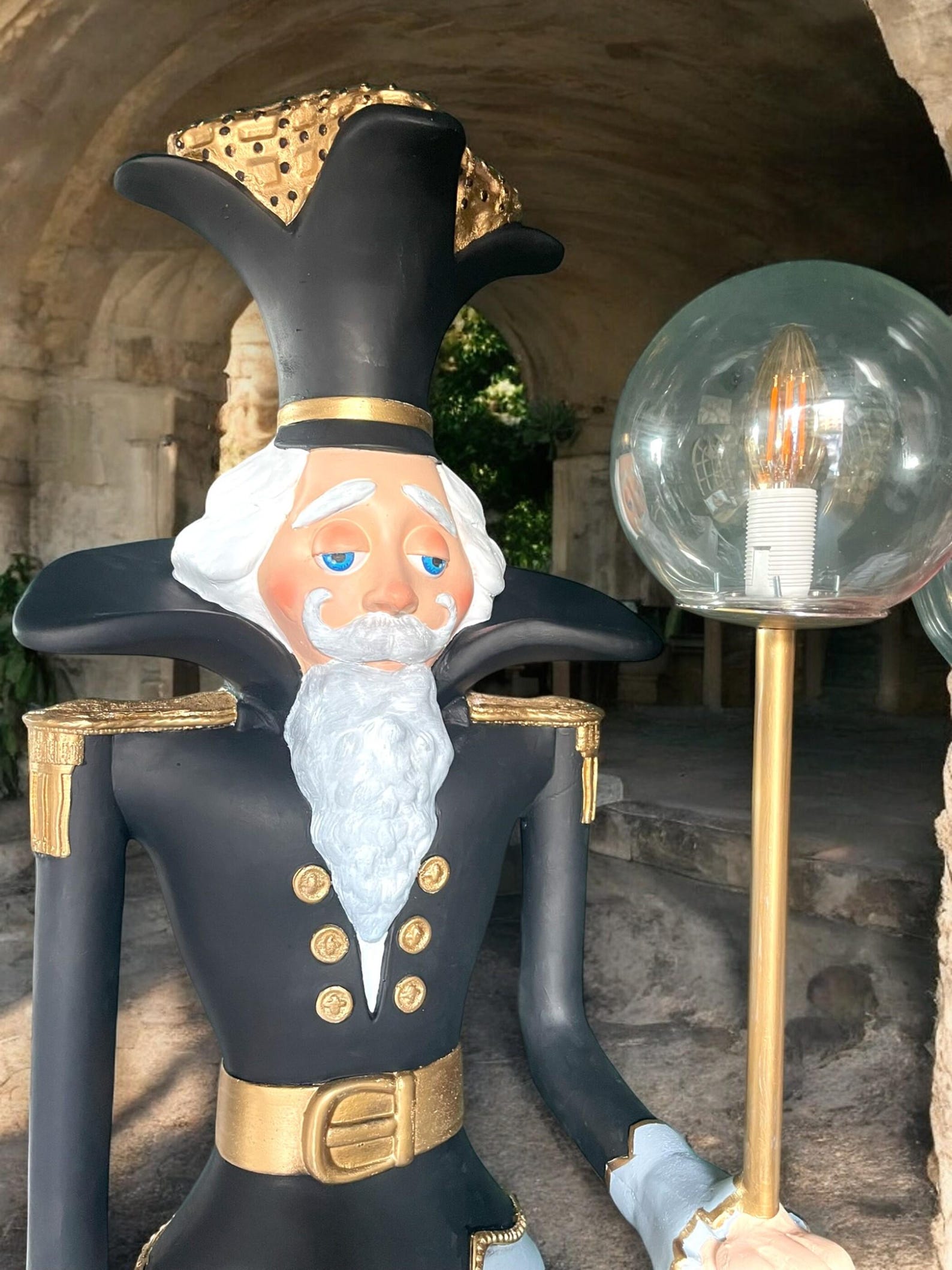 Life Size Nutcracker Floor Lamp, 5.57 Ft Tall Ceramic Nutcracker Statue ...