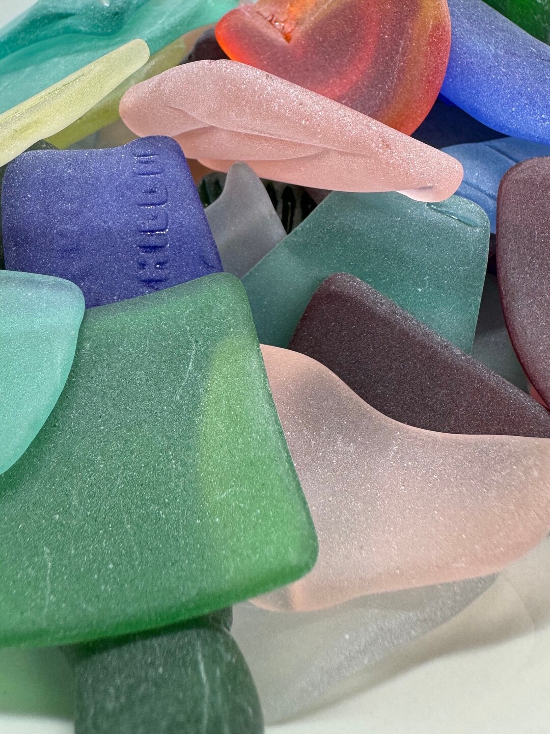 STUNNING Mixed Colors Tumbled Vintage Glass (25 Pieces) / Glass Pieces ...