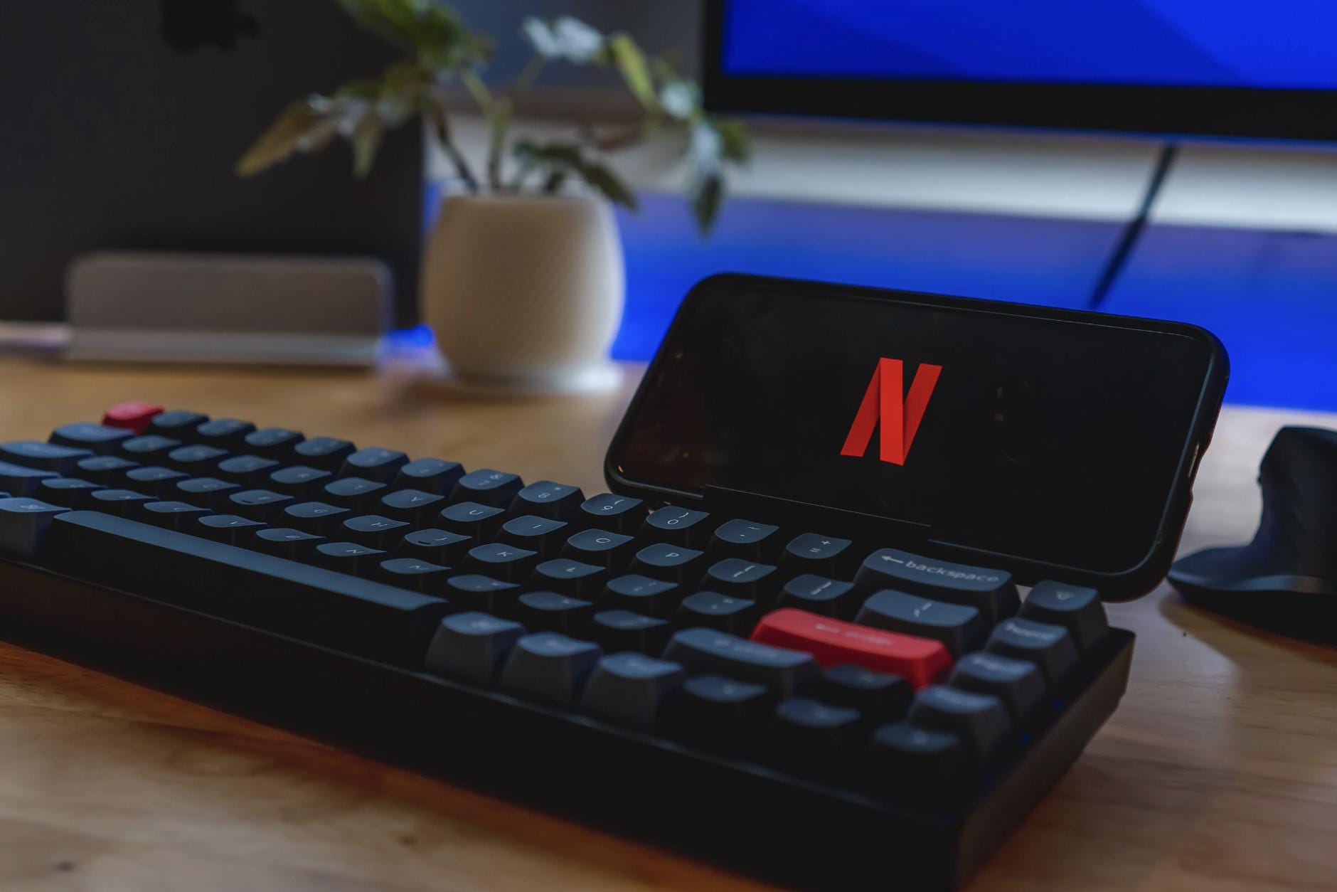 Keychron Glance Stand - Phone Mount for Keychron Keyboards - Etsy