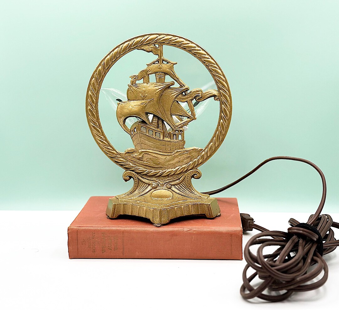Vintage Cast Iron Nautical Ship Table Lamp With Flickering Bulb - Etsy