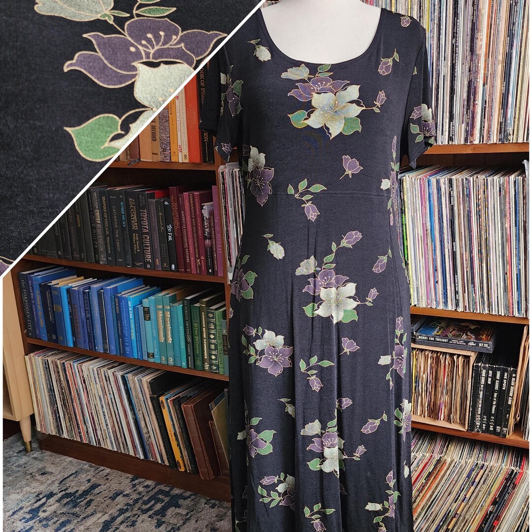 16 Molly Malloy Petite Vintage Long Black Dress With Purple and White ...