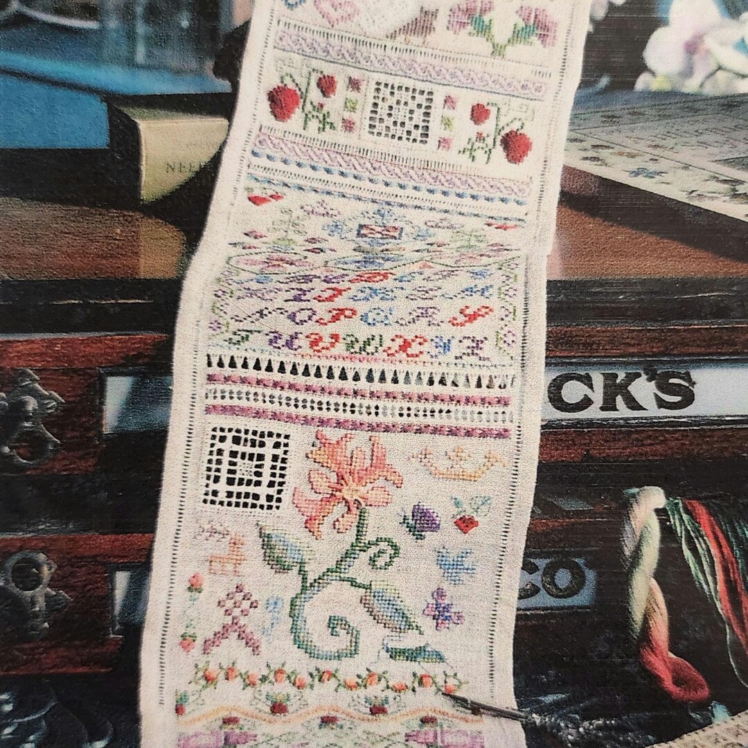 The Embroideress Sampler Gorgeous Vintage Embroidery Pattern by Jane ...