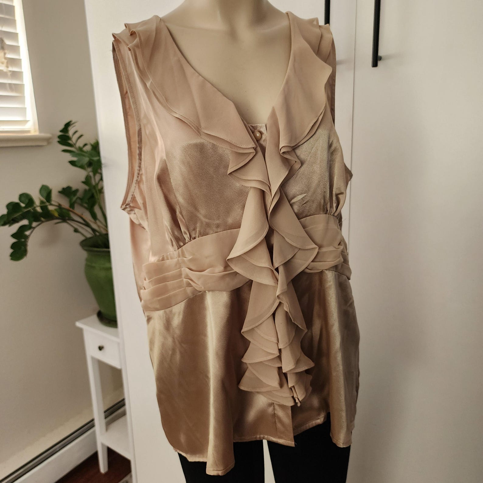 XL Satin Beige Ruffle Blouse by Apostrophe NEW With Tags Sleeveless ...