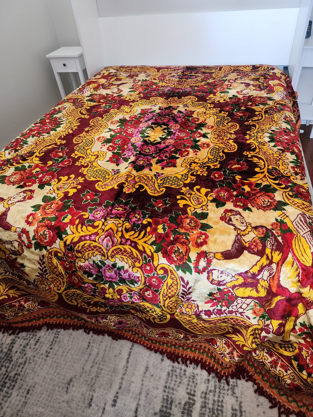 Vintage 1960s Italian Velour Bedspread | Fragonard Courting Couple ...