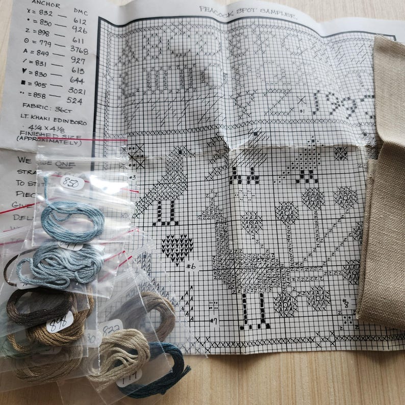 Peacock Spot Cross Stitch Sampler Embroidery Kit Anchor Floss and 36 Ct ...