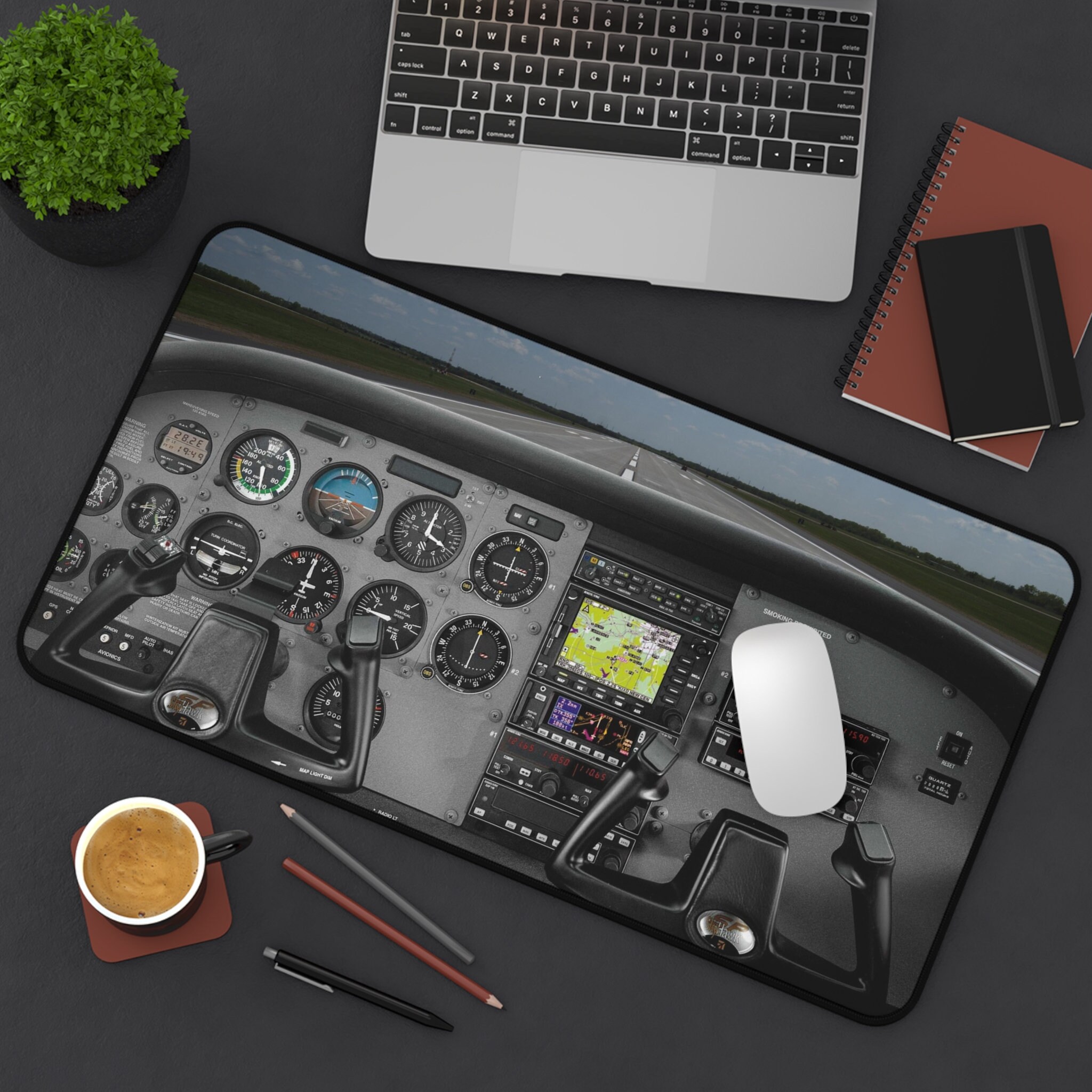 Cessna 172 Cockpit Desk Mat – Pilot Workspace Decor – Large Aviation ...