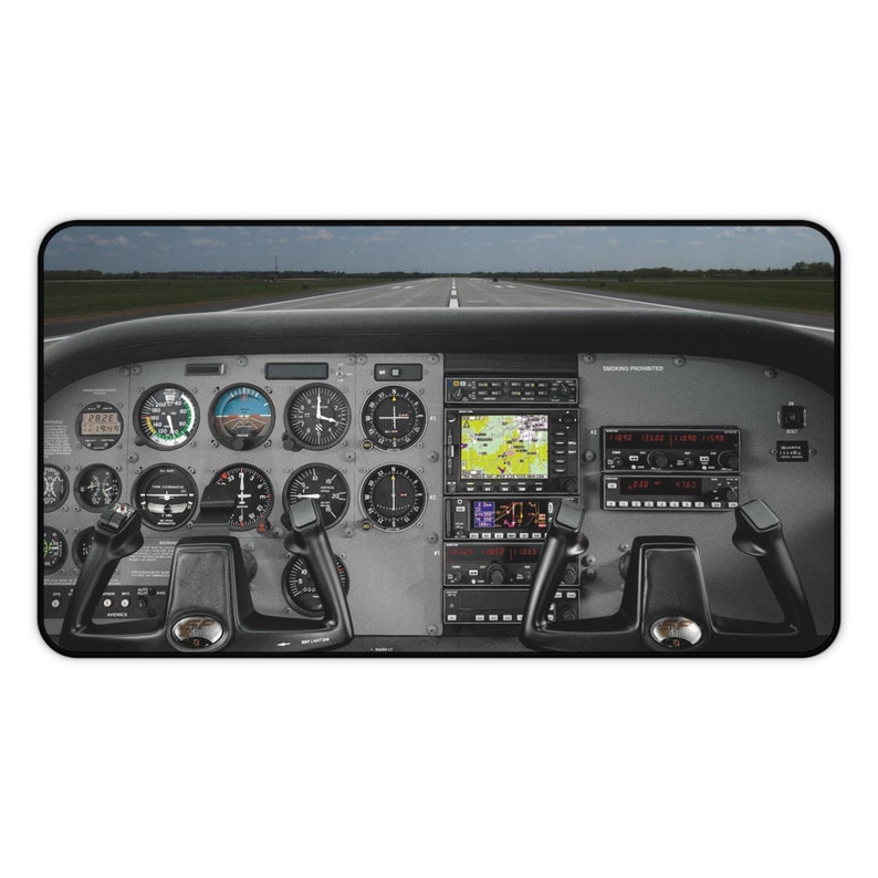 Cessna 172 Cockpit Desk Mat: Aviator Workspace Decor (18x31 Inches) - Etsy