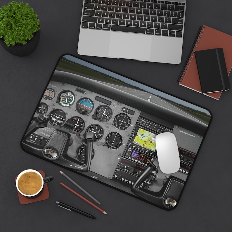 Cessna 172 Cockpit Desk Mat - Aviator's Workspace, Aircraft Controls ...