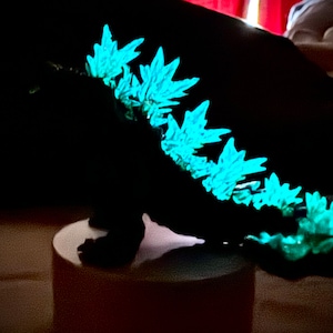 Handmade Godzilla - High-quality Resin Cast, Classic Monster for Home ...