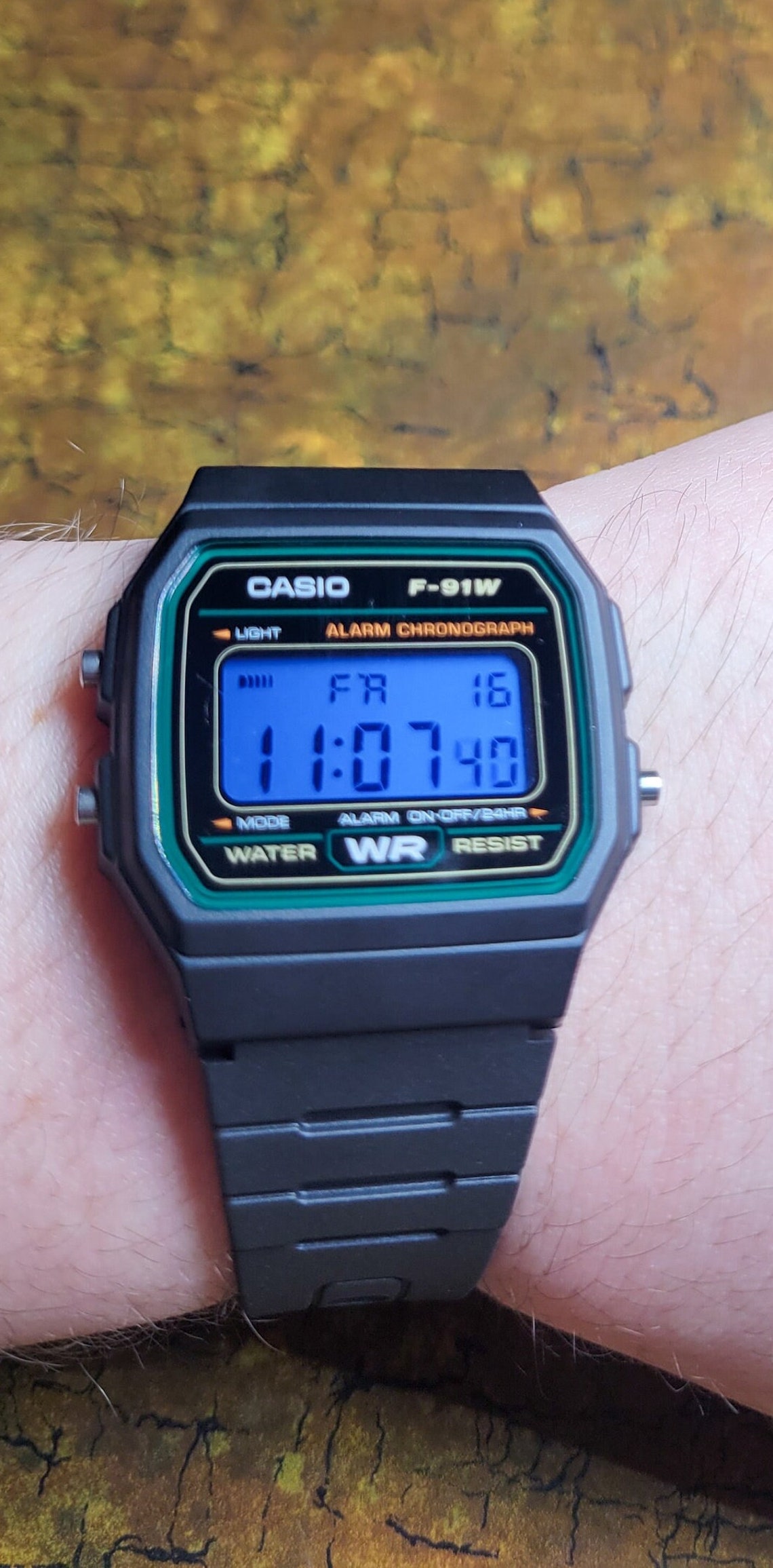 Mens Casio F91W Custom Mod With Blue Color Screen Mod Water Resistant ...