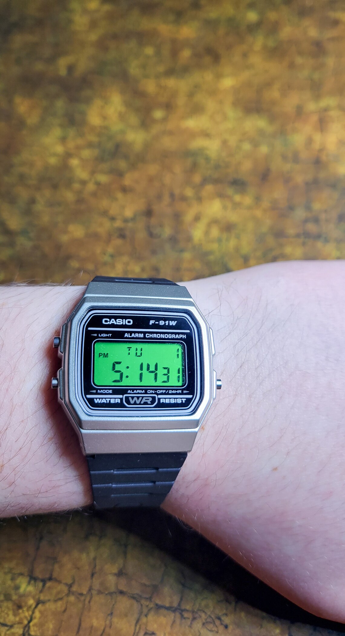 Mens Casio F91W Custom Mod With Green Color Screen Mod Water Resistant ...