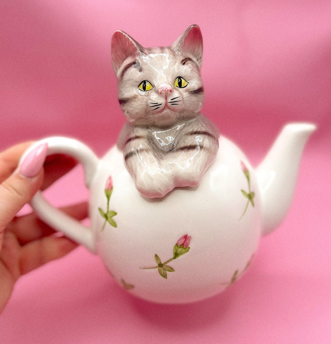 Tabby Cat Floral White Teapot Kitschy Kitten Kitchen Decor Decorative Teapot - Etsy
