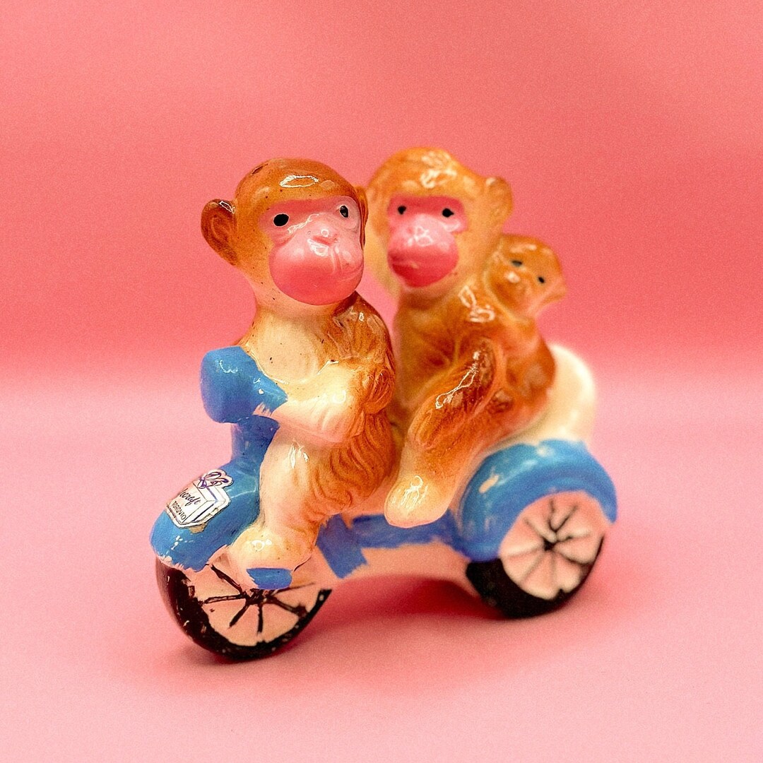 Rare Vintage Monkey Family Salt and Pepper Shakers - Etsy