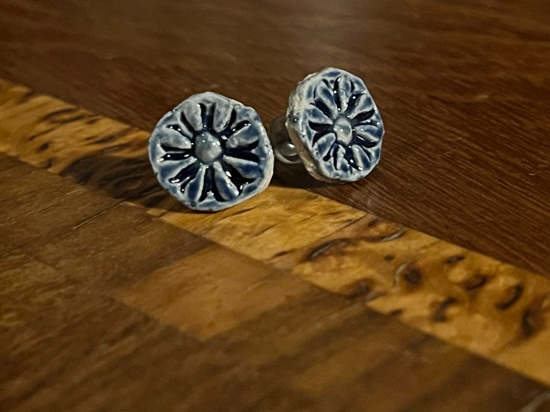 Ceramic Ear Studs flowers - Etsy