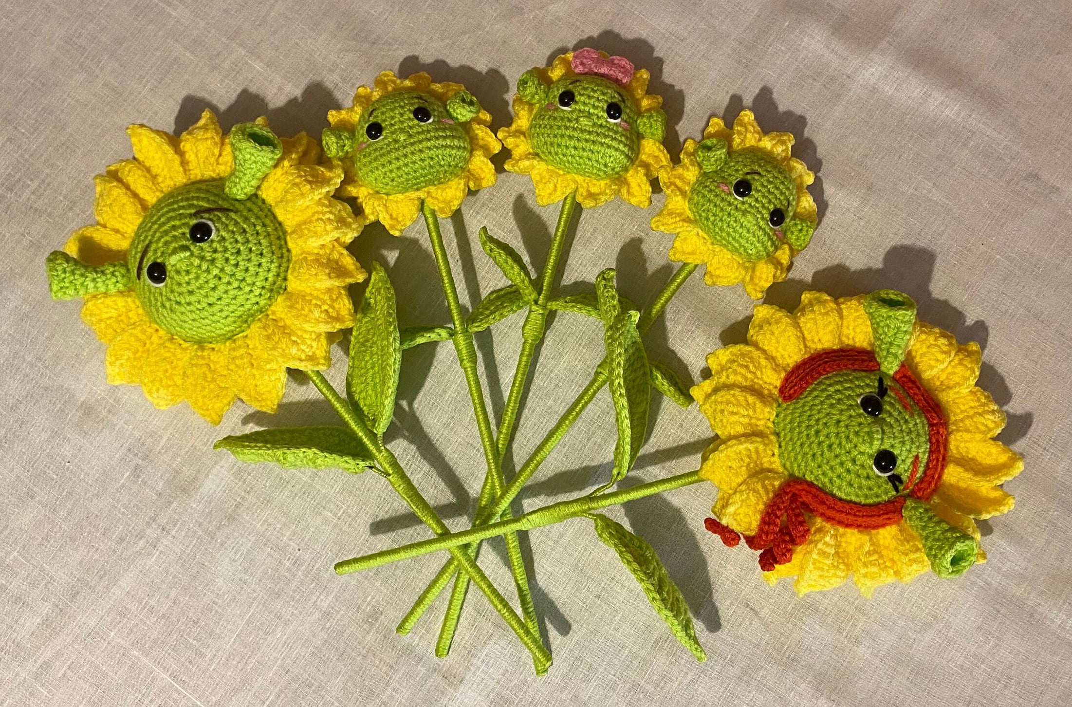 Crochet Shrek Family Sunflower Bouquet Amigurumi - Etsy