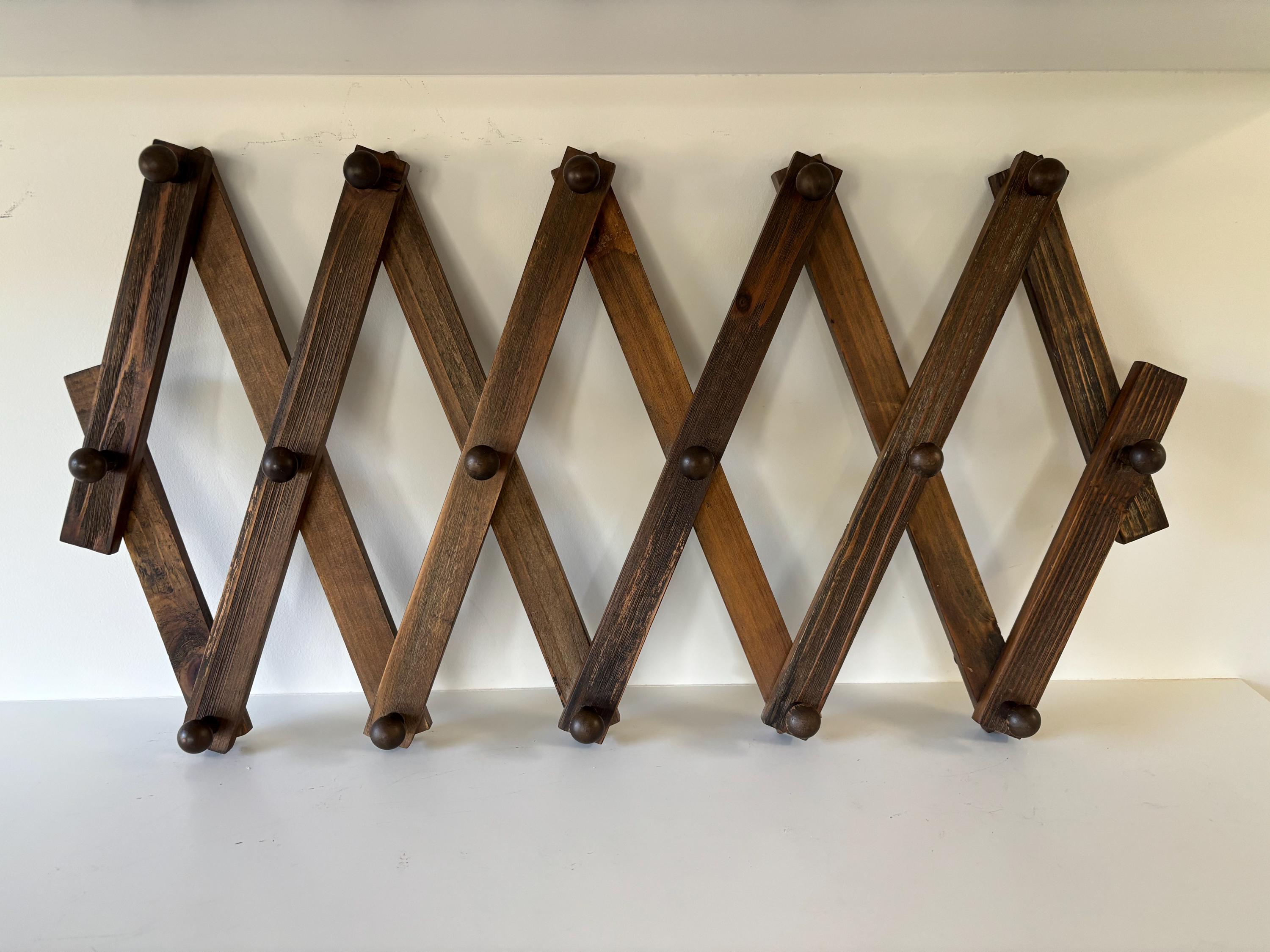 Large Rustic Wood Accordion Peg Rack 16 Pegs - Etsy