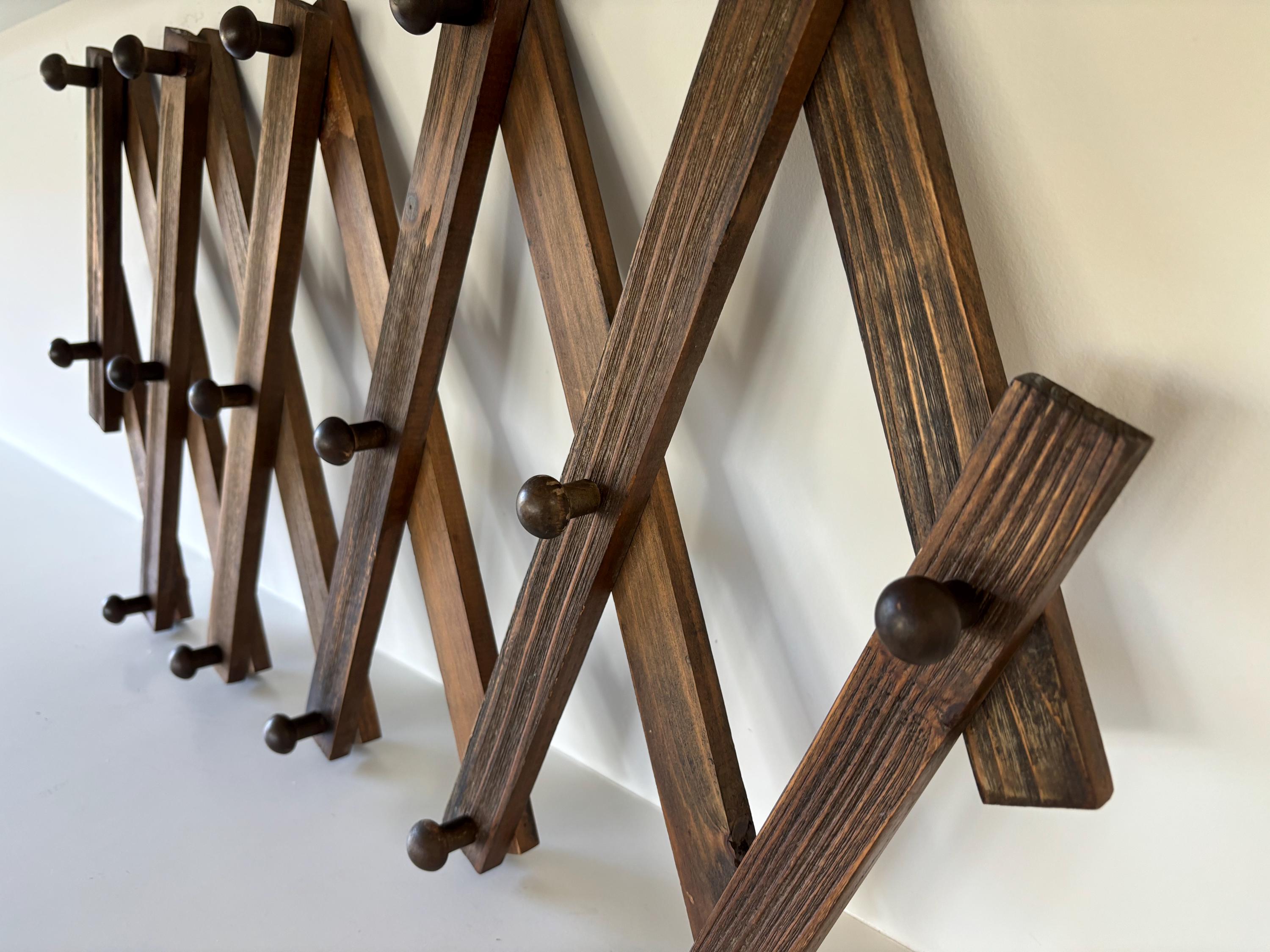 Large Rustic Wood Accordion Peg Rack 16 Pegs - Etsy