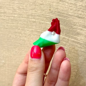 Italian Gesture | Pinched Fingers | Hand Fist | CUOPPO | What Do You ...