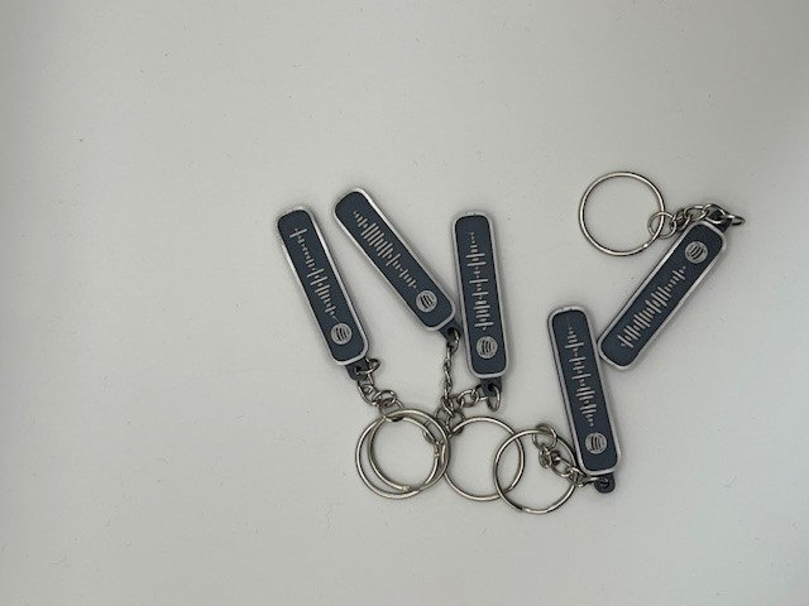 Custom Spotify Code Keychains Featuring Your Song and a Symbol of Your ...