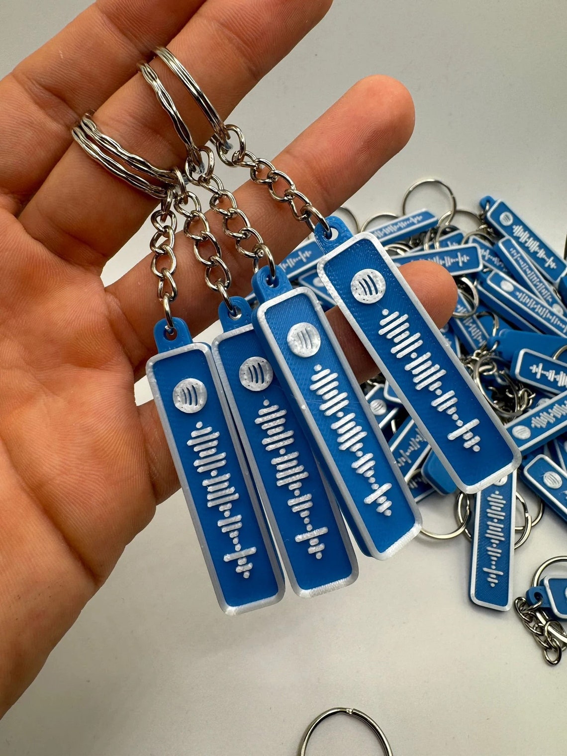Custom Spotify Code Keychains Featuring Your Song and a Symbol of Your Choice - Spotify ...