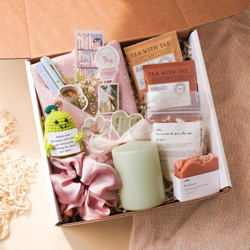 Bookworm Gift - 60+ Gift Ideas for 2025