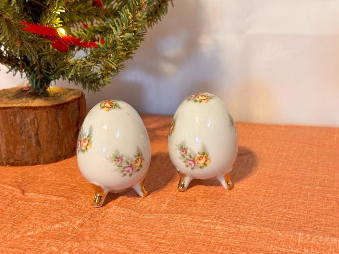 Vintage Enesco Egg Shape Salt & Pepper Shaker - Etsy