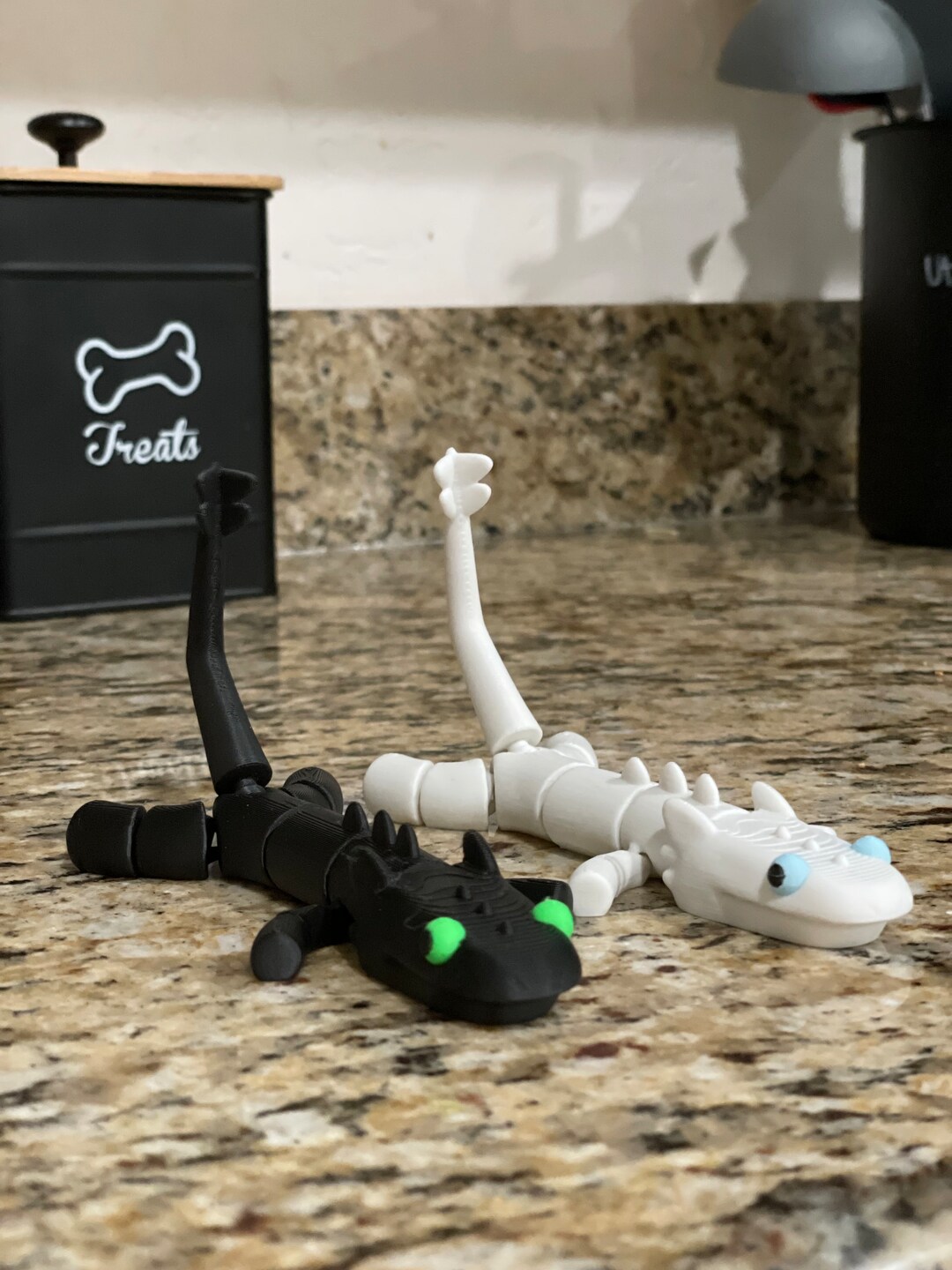 Dancing Toothless Meme Flexi Toy | How to Train Your Dragon-inspired ...