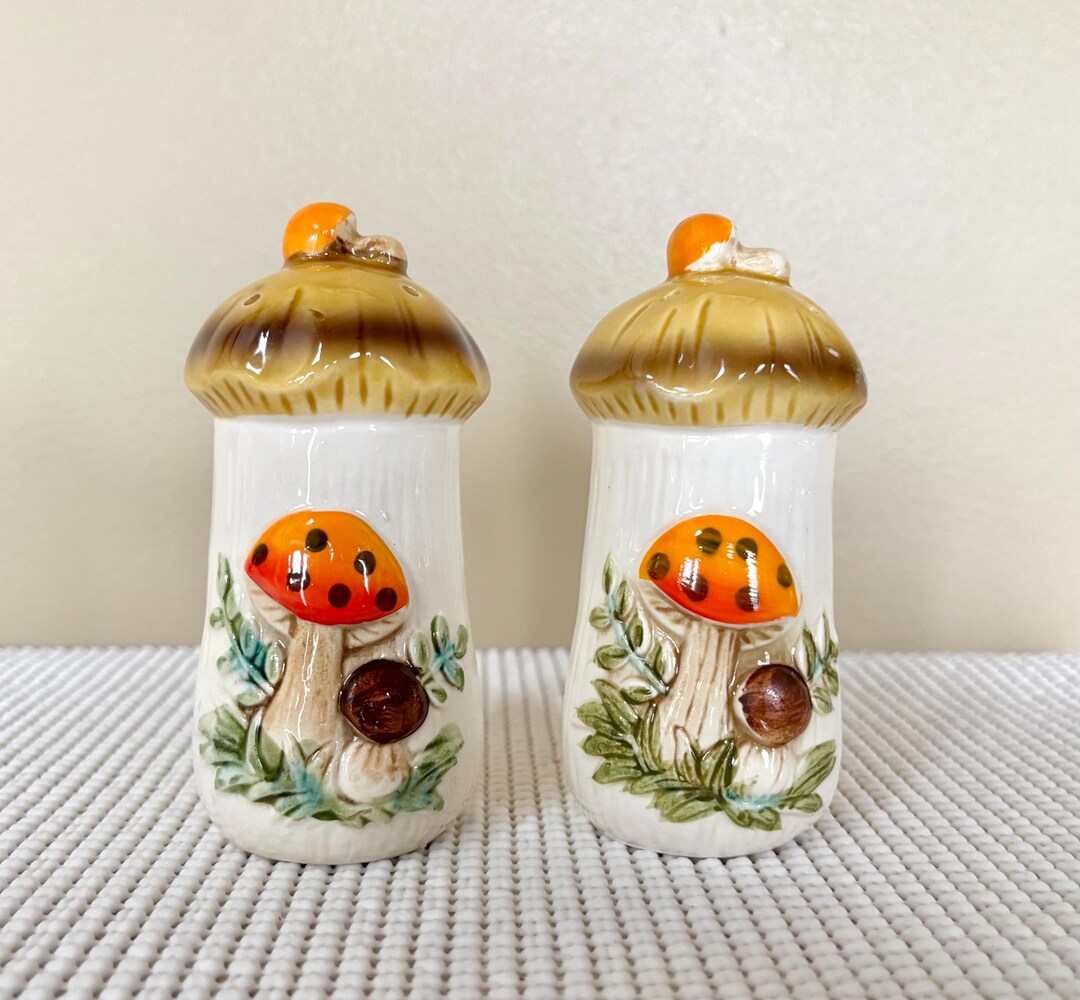 Sears Roebuck & Co. Vintage 1978 Merry Mushroom Salt and Pepper Shaker ...