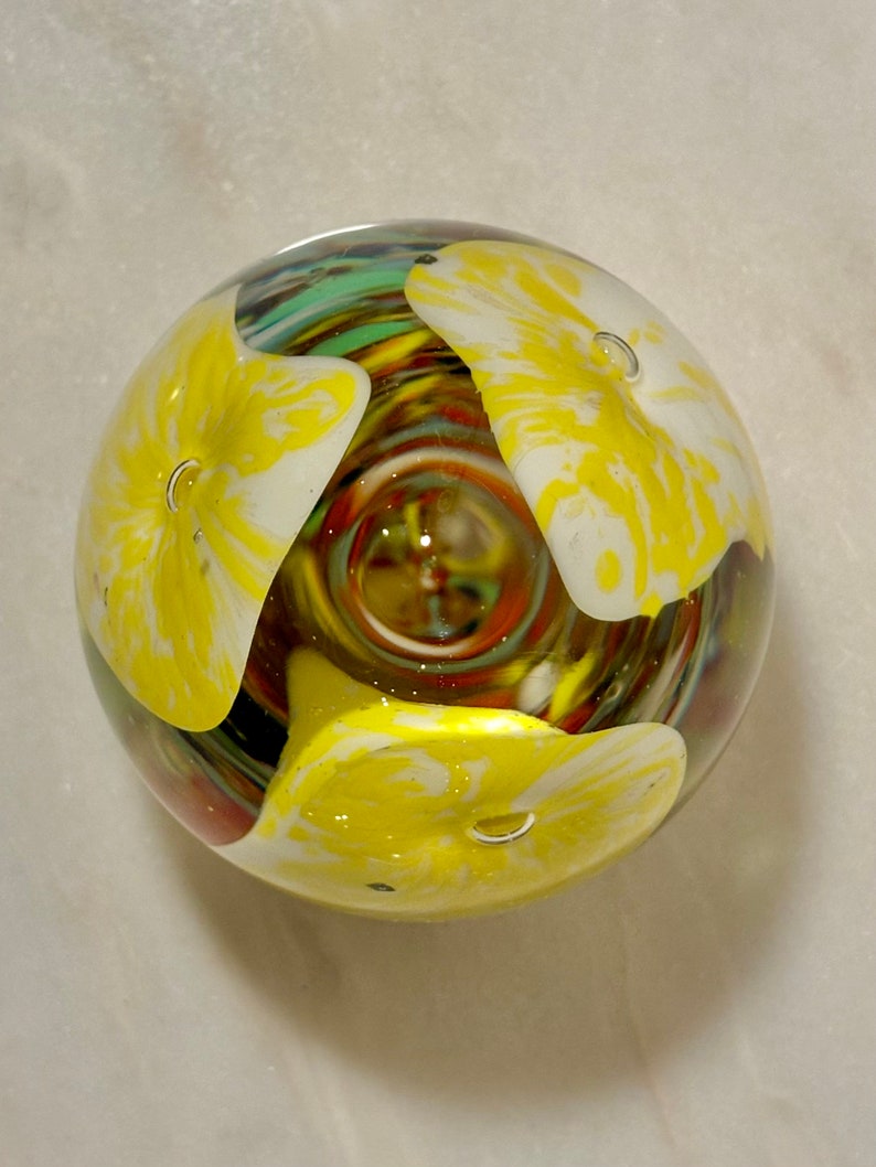 Japanese Glass Paperweight Egg-vintage - Etsy