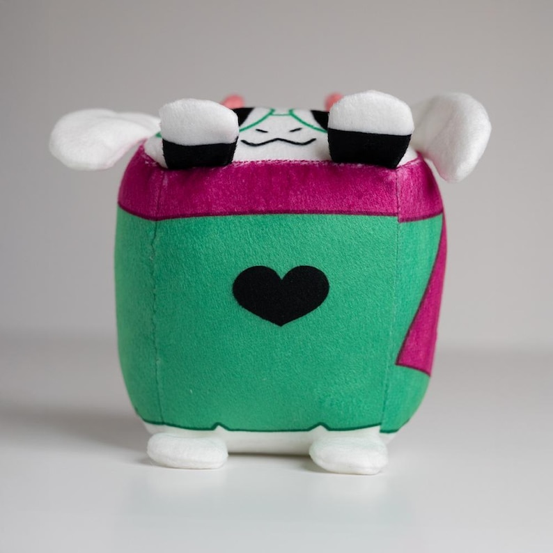 Ralsei Mochi Bean Plush Keychain Delatrune (HE SQUEAKS) - Etsy