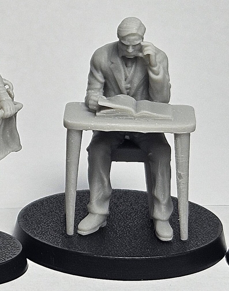 Arkham Horror LCG Compatible Investigator Miniature the Professor ...