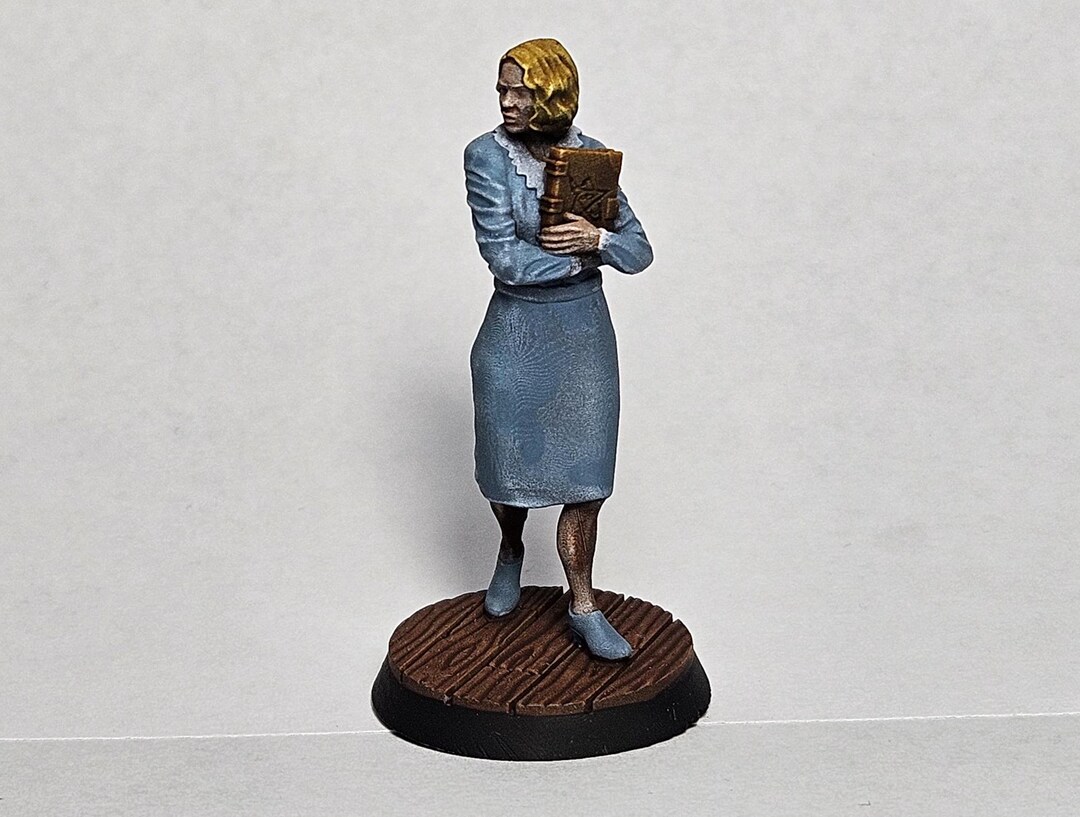 Arkham Horror LCG Compatible Investigator Miniature - the Librarian ...