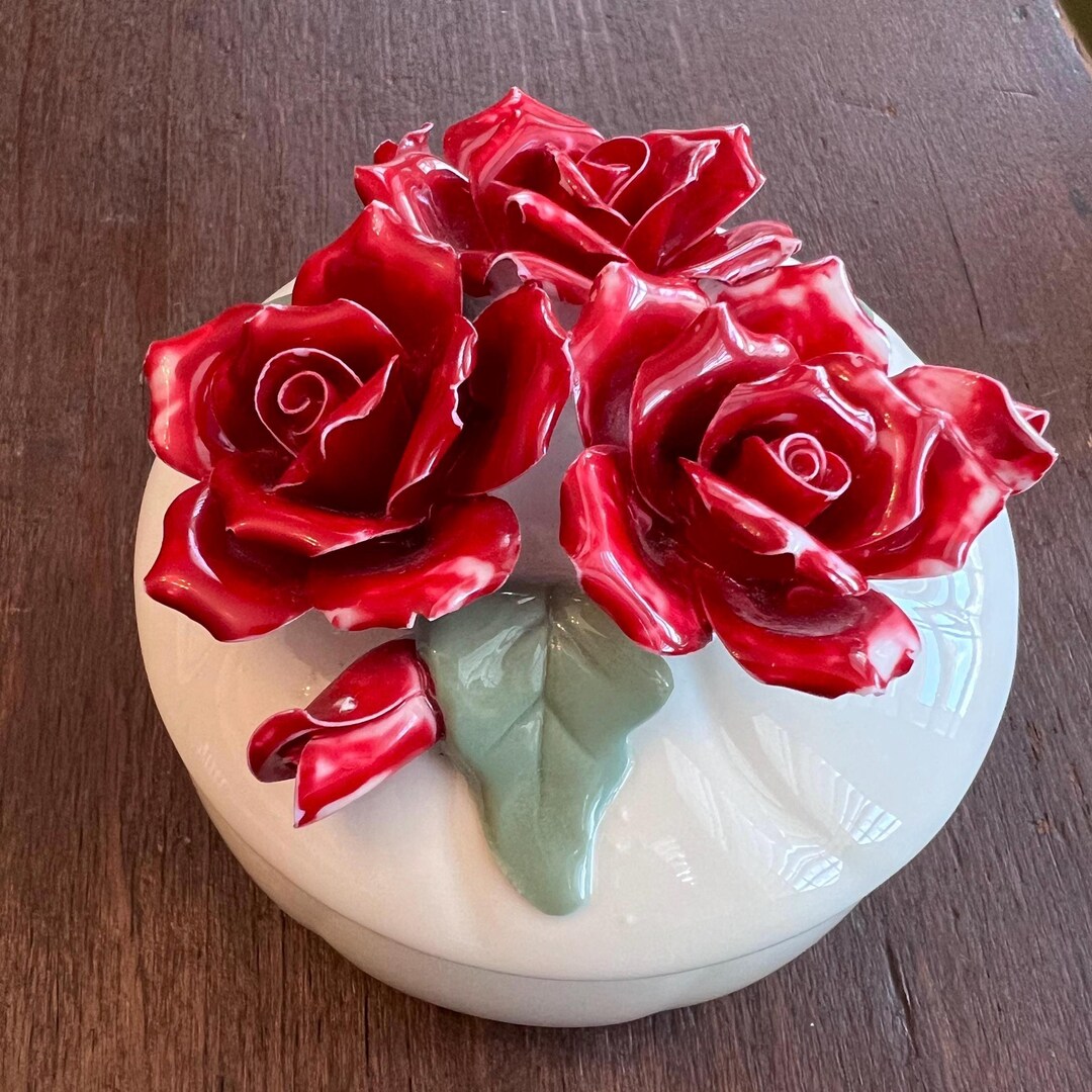 Vintage Porcelain Rose Trinket Music Box - "sound of Music" - Etsy