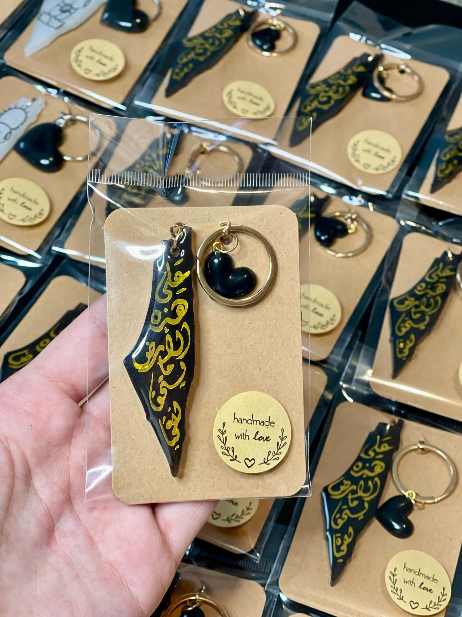 Customizable Palestine Map Keychain Handmade Any Color Made of Resin - Etsy