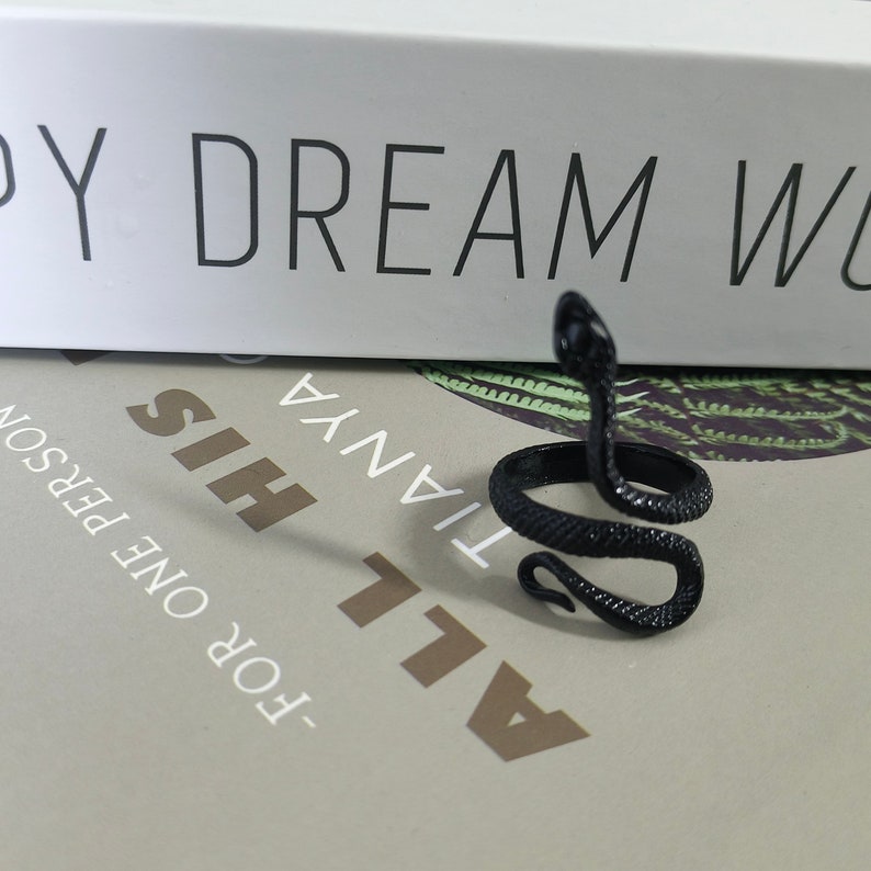 Punk Gothic Snake Rings for Men Women Serpent Finger Wrap Ring Cool ...