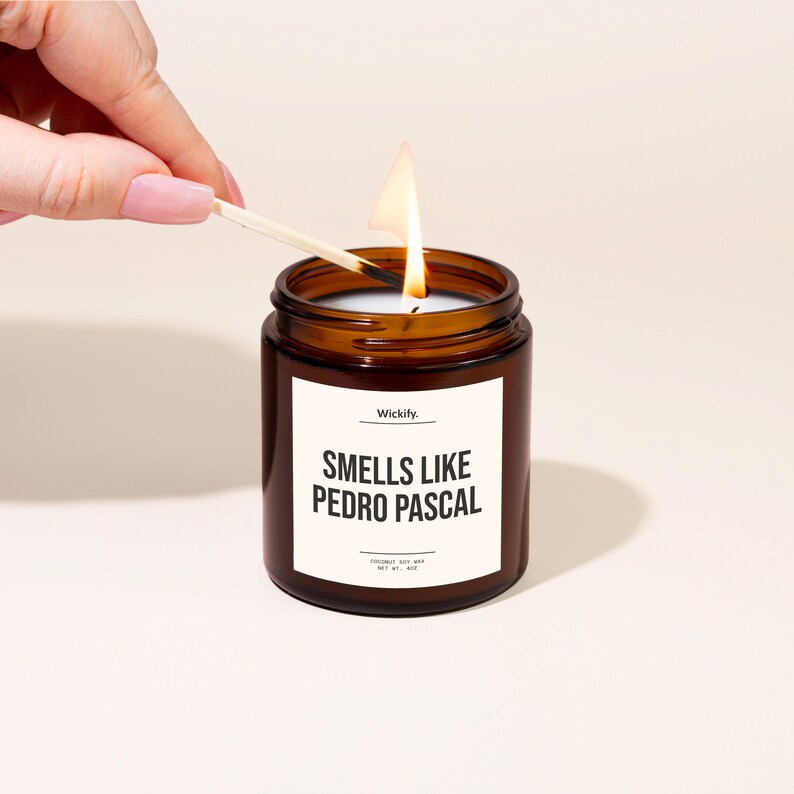 Smells Like Pedro Pascal Candle, Pedro Pascal Lover Gift, Funny ...