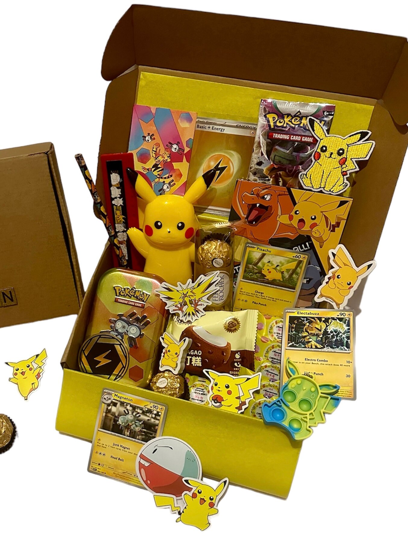 Pokemon Gift Box Yellow Version, Includes Pokemon TCG Booster Pack ...