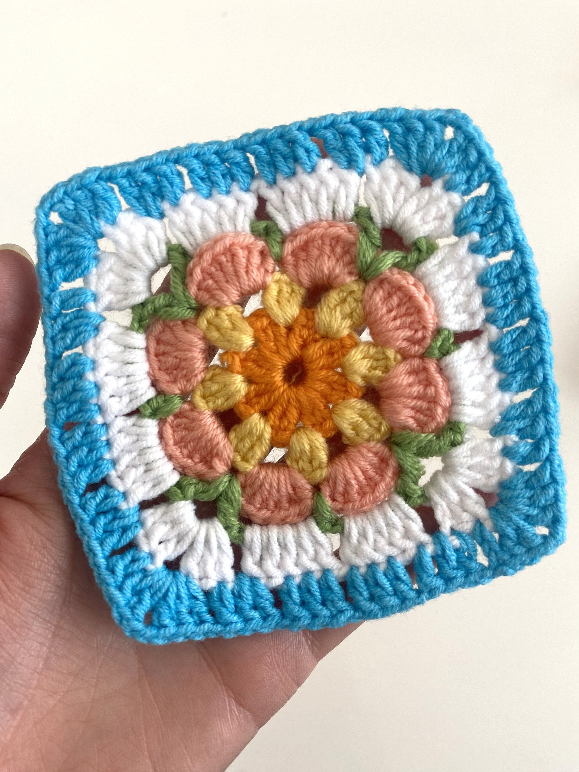 Flower Granny Square Pattern PDF for Intermediate Level, Step by Step ...