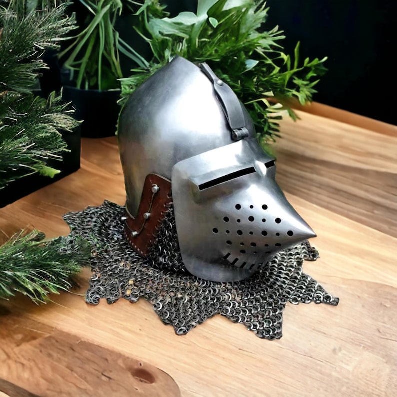 Medieval Bascinet Helmet: Houndskull Visor, Chainmail Aventail - 14th ...