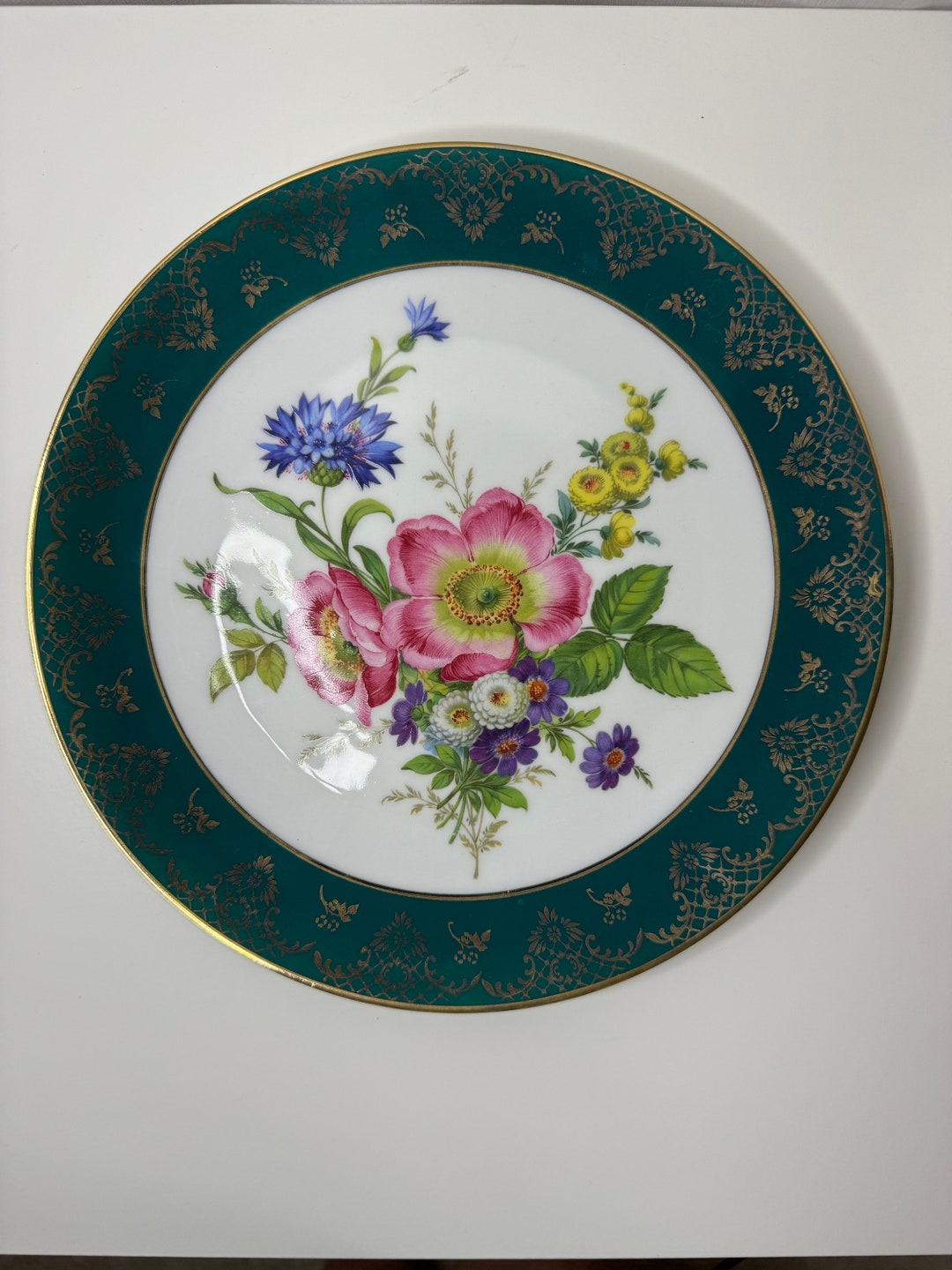 Royal China Porcelain Plate, Gold Trim, Floral Green Gold Decorative ... Royal China Porcelain Plate, Gold Trim, Floral Green Gold Decorative ...