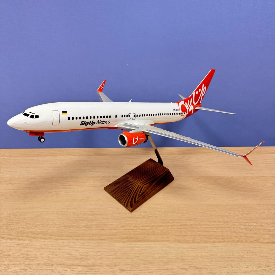 Boeing 737-800 Skyup, UR-SQO, 1/72 Scale, Solid Resin, Made in Ukraine ...