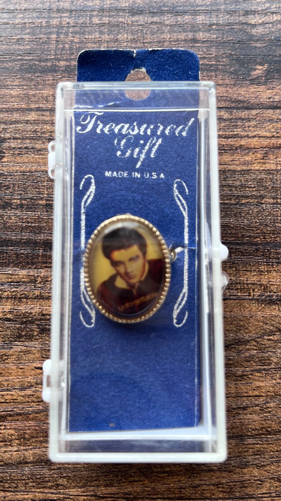 Vintage Elvis Presley Photo Adjustable Ring. Gold Tone and Reads ...