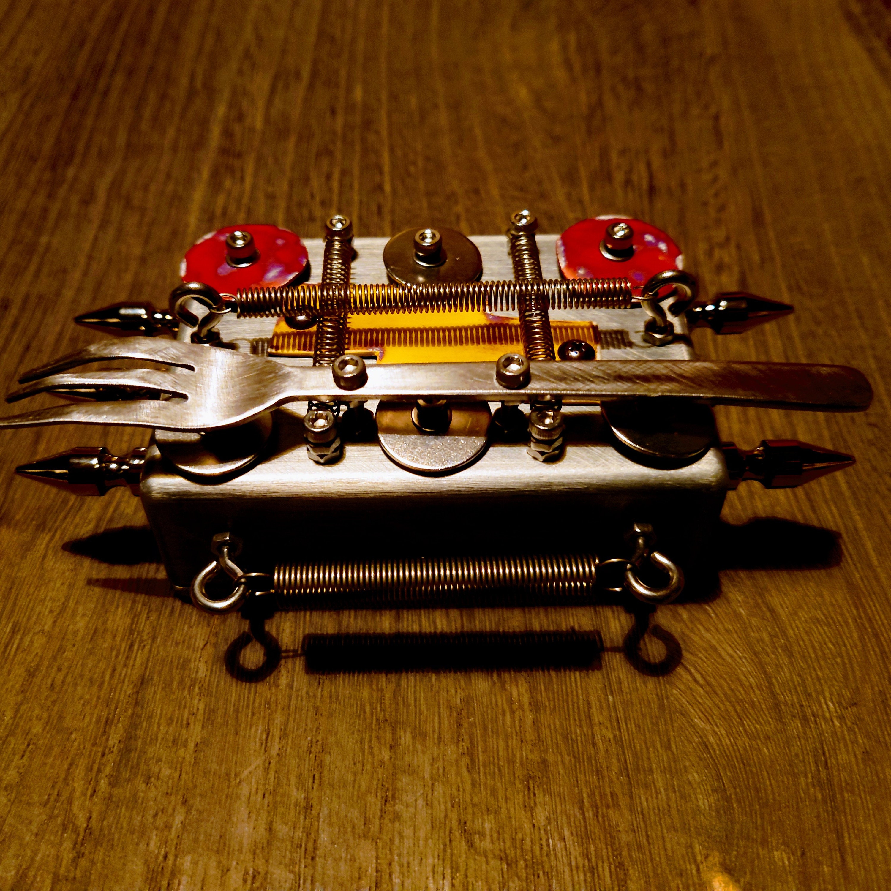 Noise box/percussion/noise instrument/metal junk-BANEBAKO togeFK.Rd.Ye ...