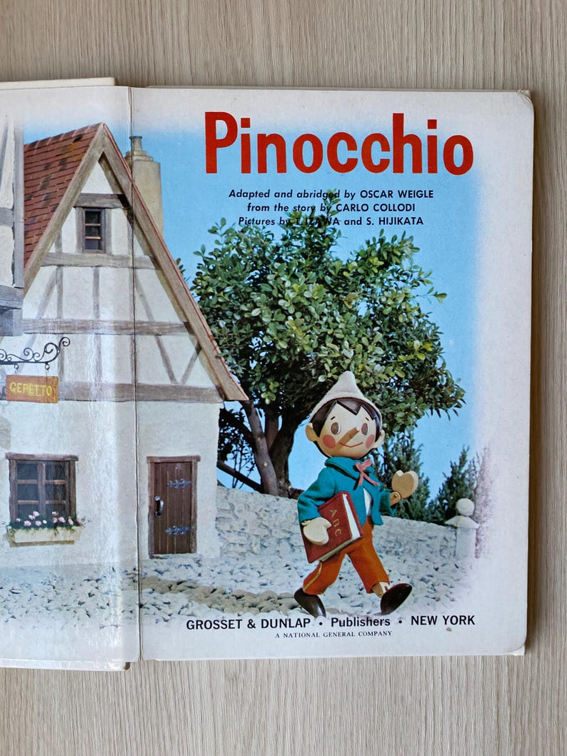 1970 Pinocchio Puppet Storybook: Lenticular Cover, Illustrated Edition ...