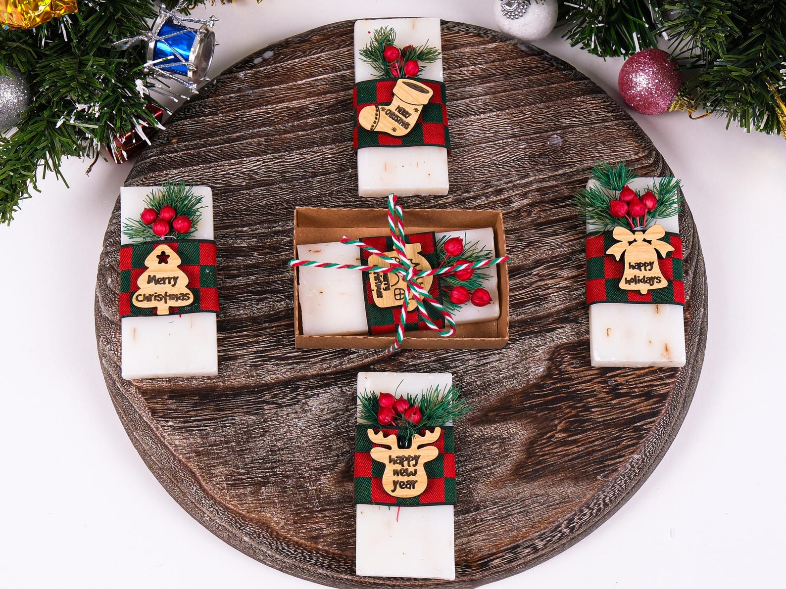 Custom Christmas Soap Favor for Family & Friend, Personalized Scented ...