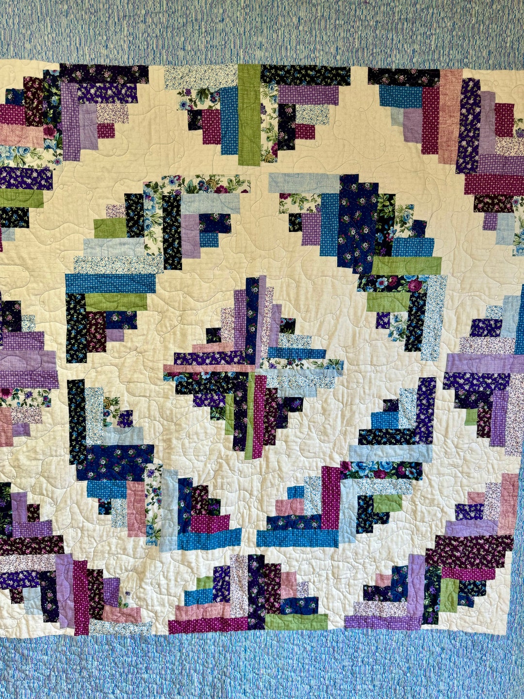 Blue Curvy Log Cabin Quilt - Etsy